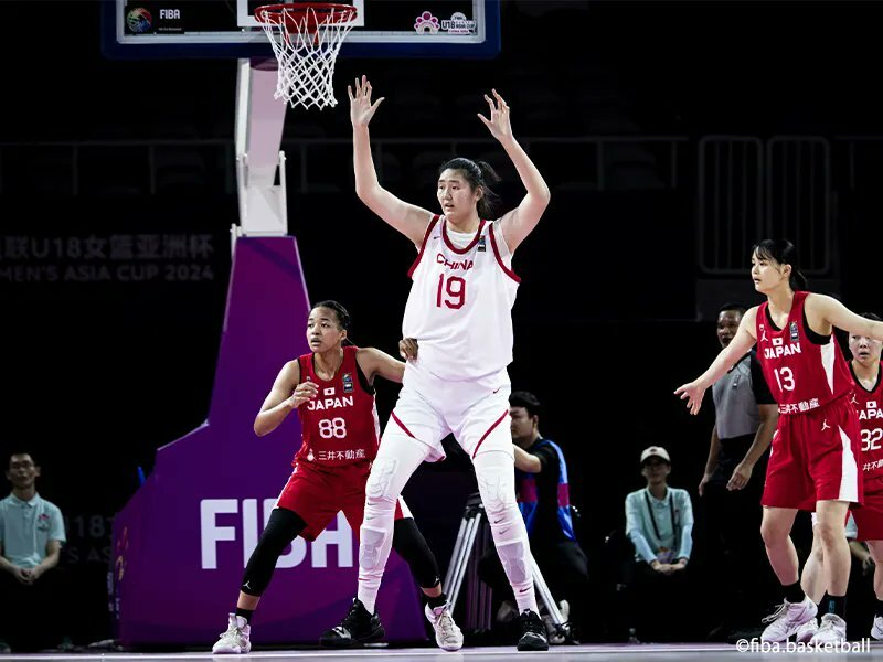 チャン・ツーユウ(バスケ)の病気は巨人症？両親の遺伝？足のサイズは！ - TheTopics